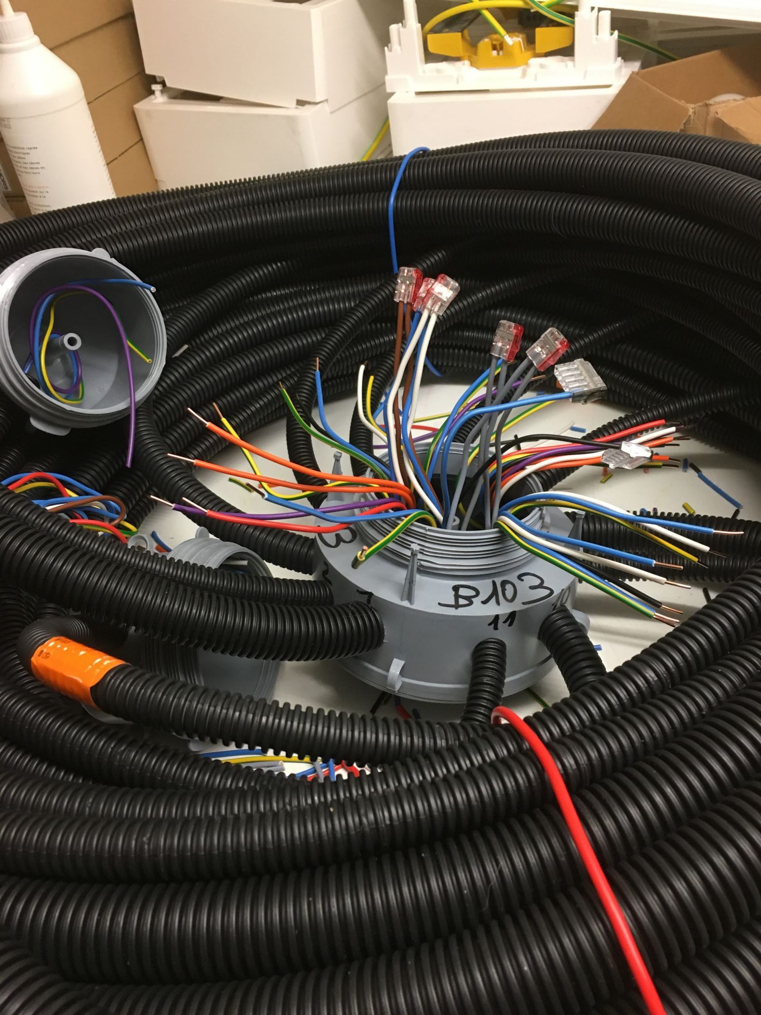 Câblage pieuvre électrique : Une infrastructure sur mesure